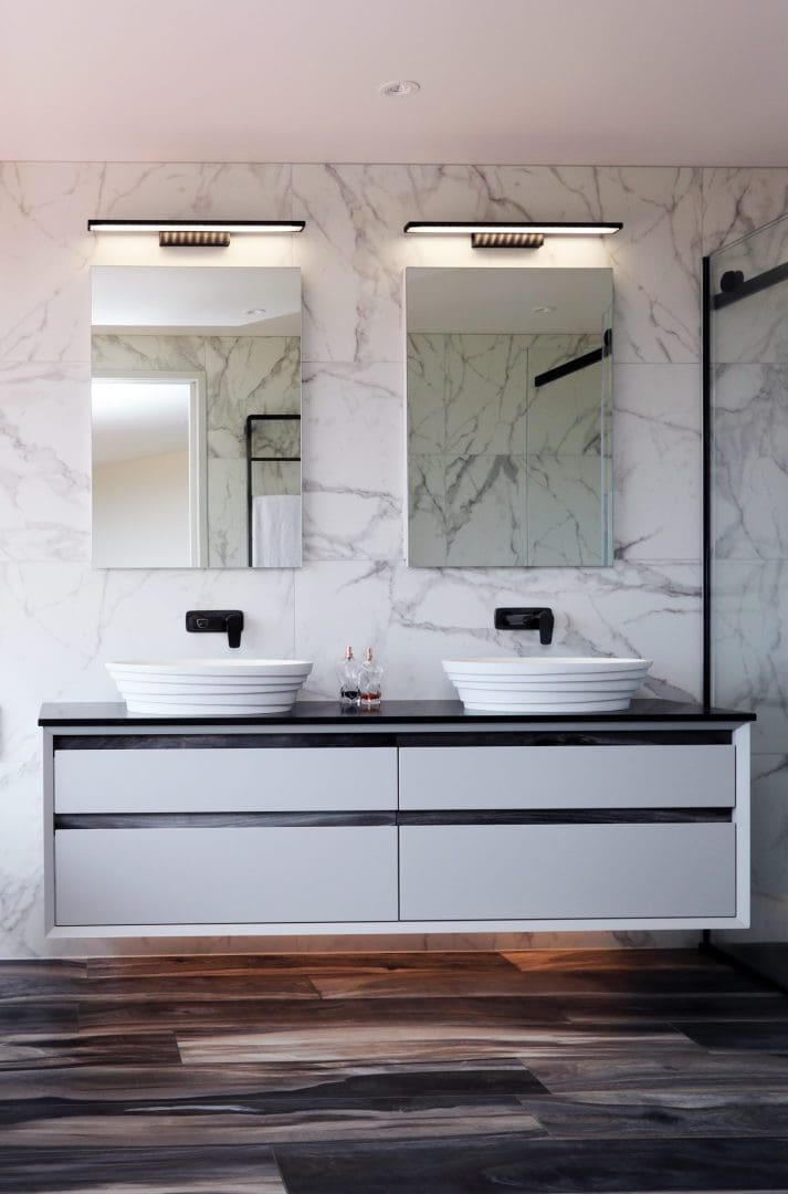 How to choose the right lighting for your bathroom vanity - M2woman